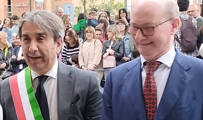 Scuola “Aldo Moro”, è scontro tra Stirati e Fiorucci: inaugurazione con ...